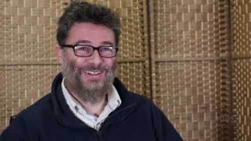 How Did Yusuf Chambers Convert to Islam?